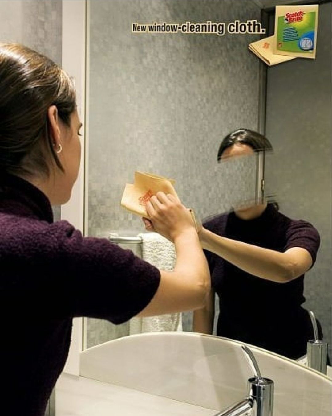 25 creative advertisement designs for print & digital - Silver Mouse